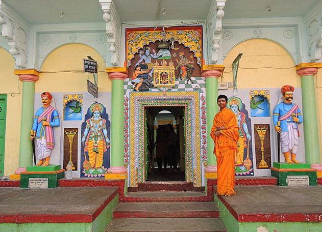 Jangambadi Math of Kashi and the royal decrees of the powerful Mughal ...